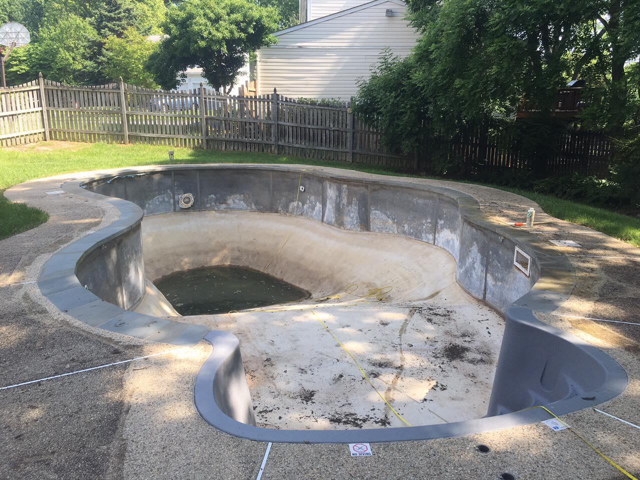 Vinyl Liner Installation & Repair | Subcomm Pools